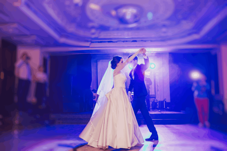 Valcer: Romantična magija najpoznatijeg plesa na svetu | Moja Praktika